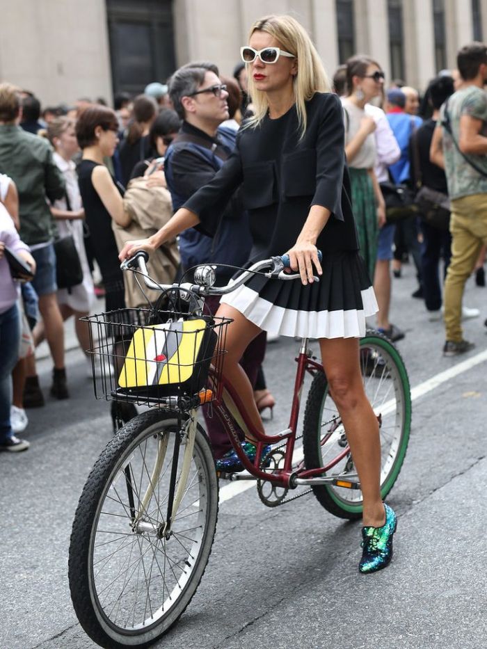 15 Street Style Icons We Admire