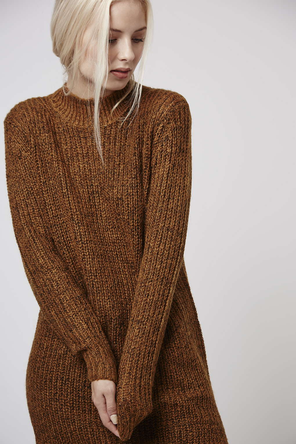 Autumn Choice Of Color: How To Wear Brown